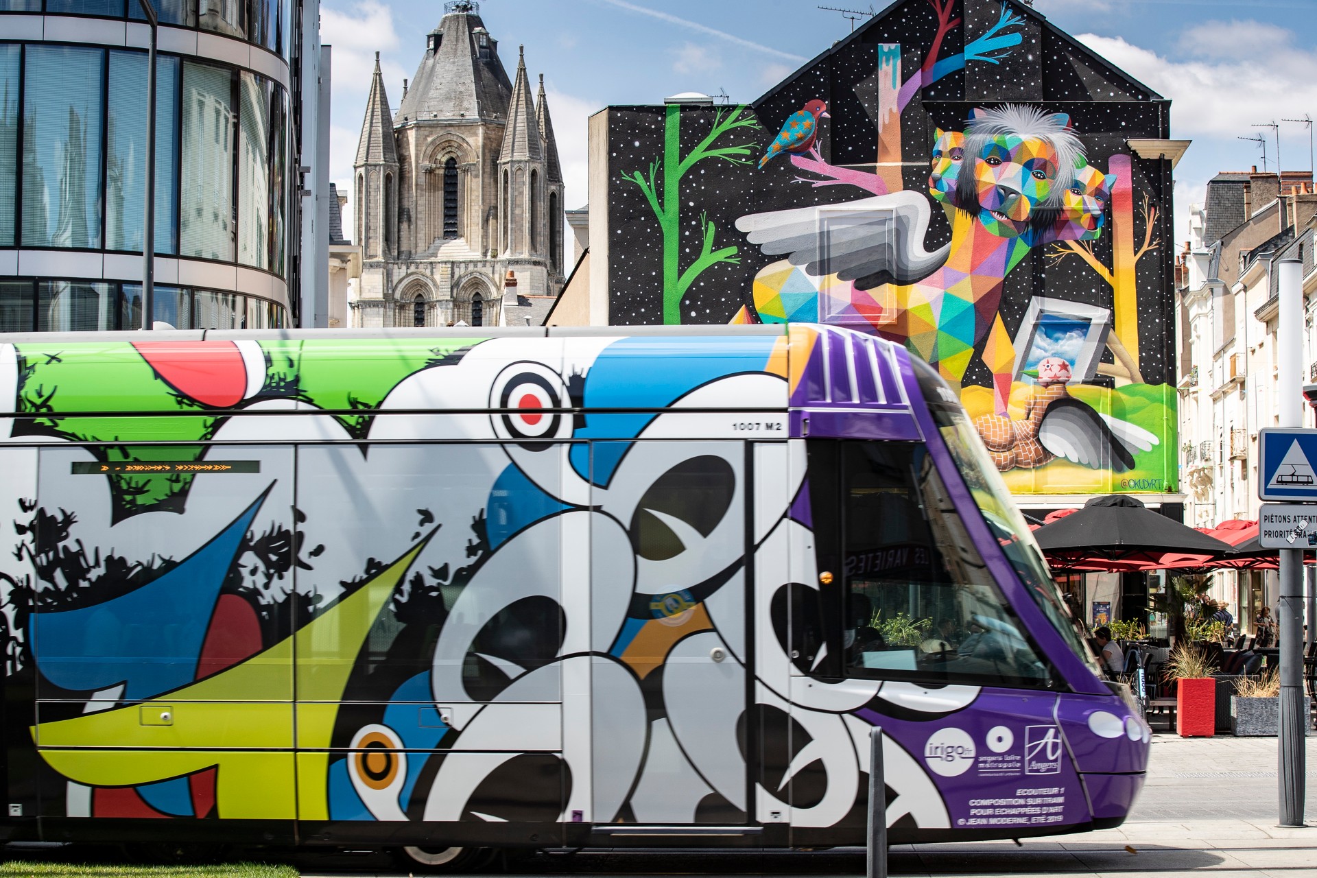 Angers, street art - La Loire à Vélo